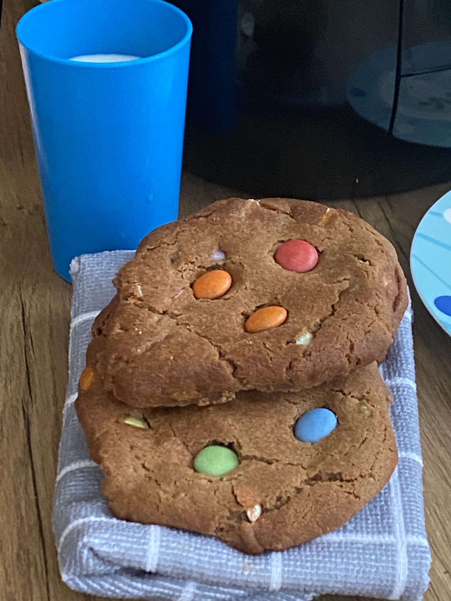 Air Fryer Smartie Cookies - Kitchen Gadgets Club